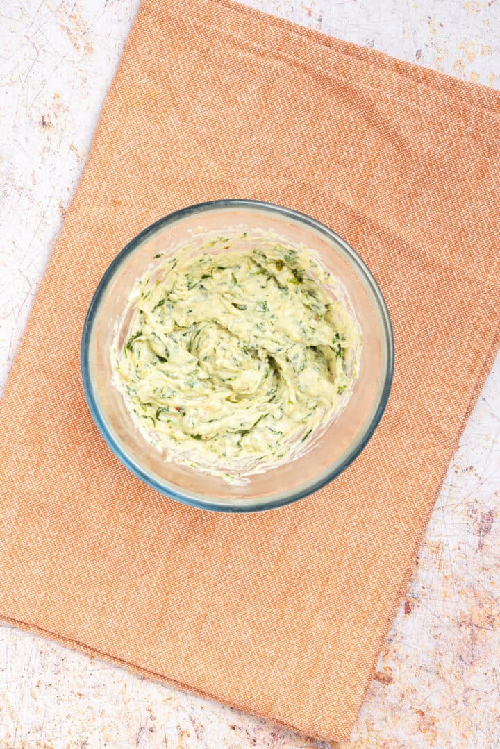 Basil Cream Sauce (Easy Summer Pasta Sauce!) - Urban Farmie