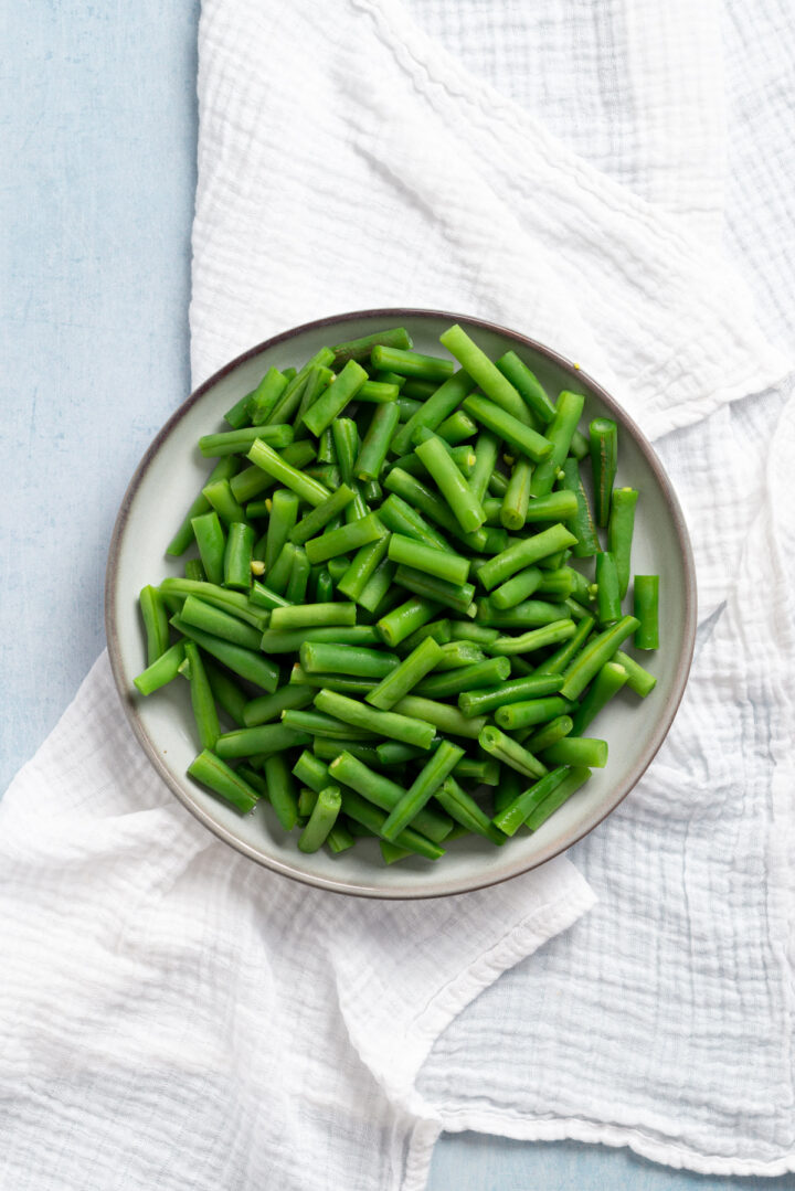 Beans Poriyal (Indian Stir Fry Green Beans)