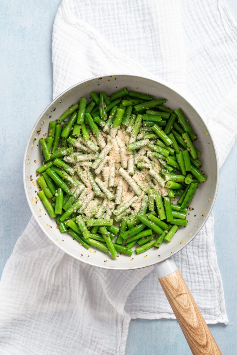 Beans Poriyal (Indian Stir Fry Green Beans)