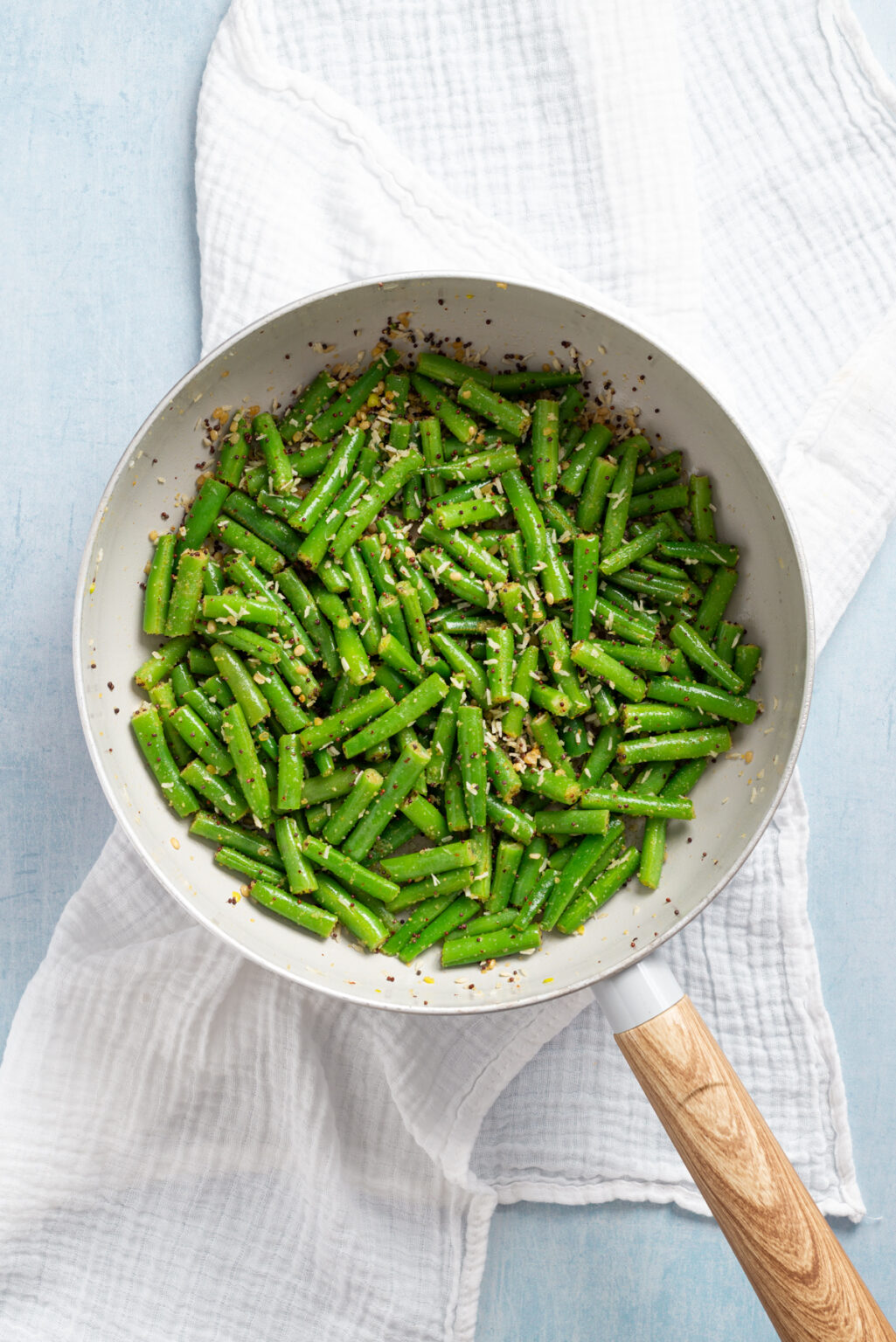Beans Poriyal (Indian Stir Fry Green Beans)
