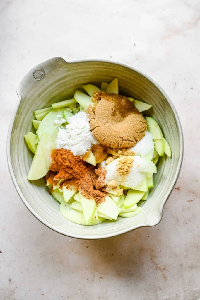 Bisquick Apple Cobbler - Urban Farmie