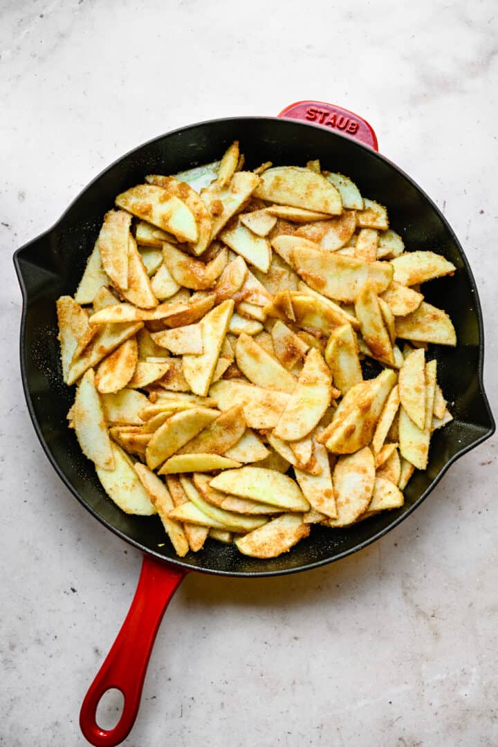 Bisquick Apple Cobbler - Urban Farmie