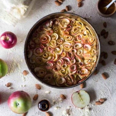 Fuji Apples vs. Gala Apples (+ Recipes!)