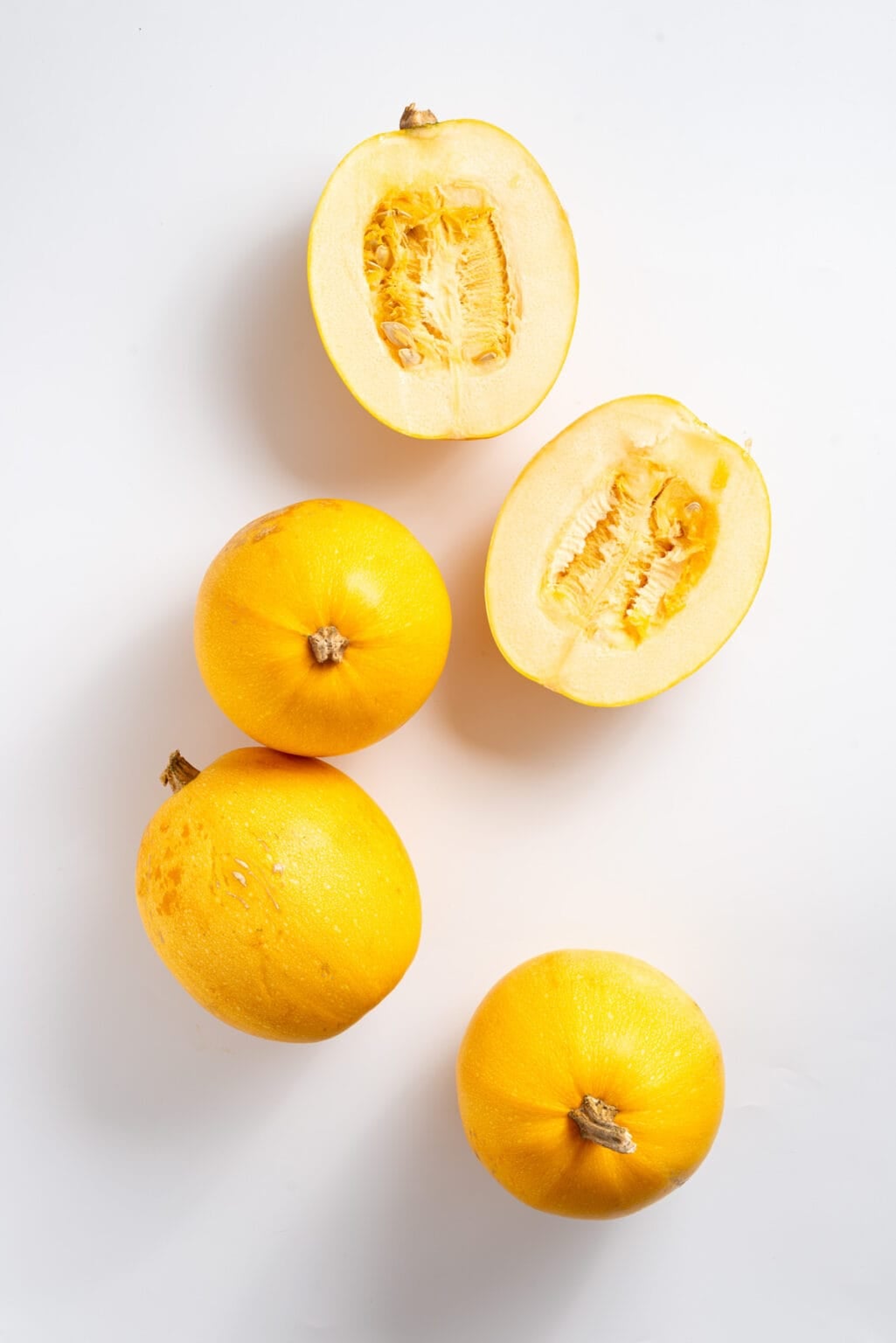 How to Cut Spaghetti Squash (Easy, Fast Method!)