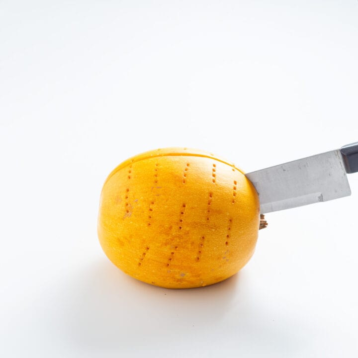 How to Cut Spaghetti Squash (Easy, Fast Method!)
