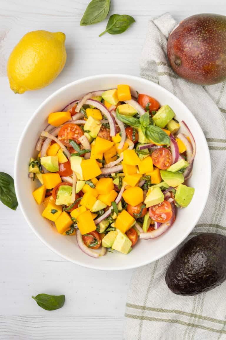 15 Minute Mango Avocado Salad - Urban Farmie