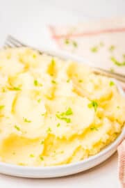 Easy, Creamy Microwave Mashed Potatoes