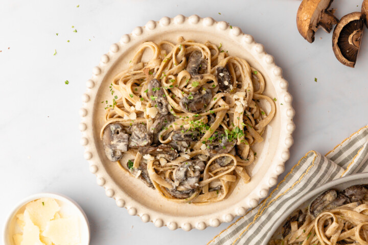 Creamy Mushroom Pasta (Vegetarian)