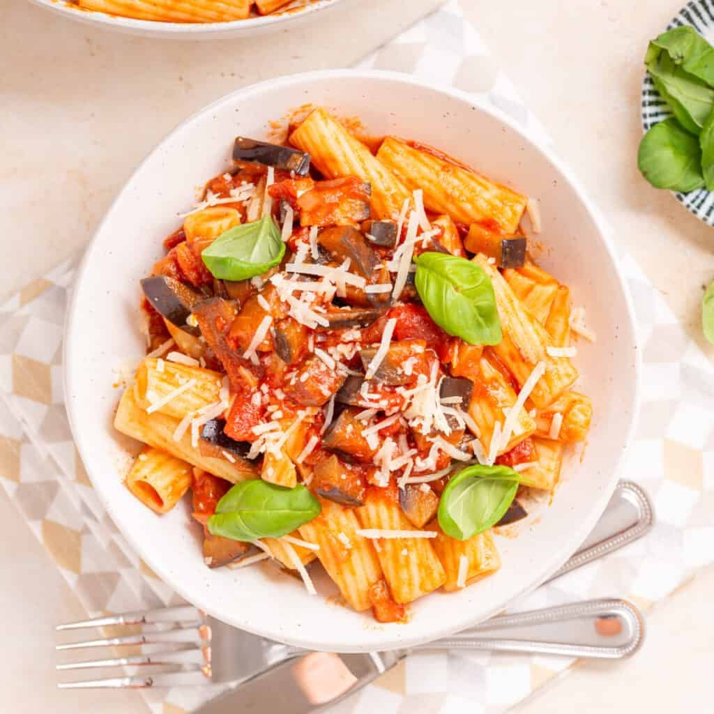 Vegetarian Pasta Recipes (Hearty and Delicious!) - Urban Farmie