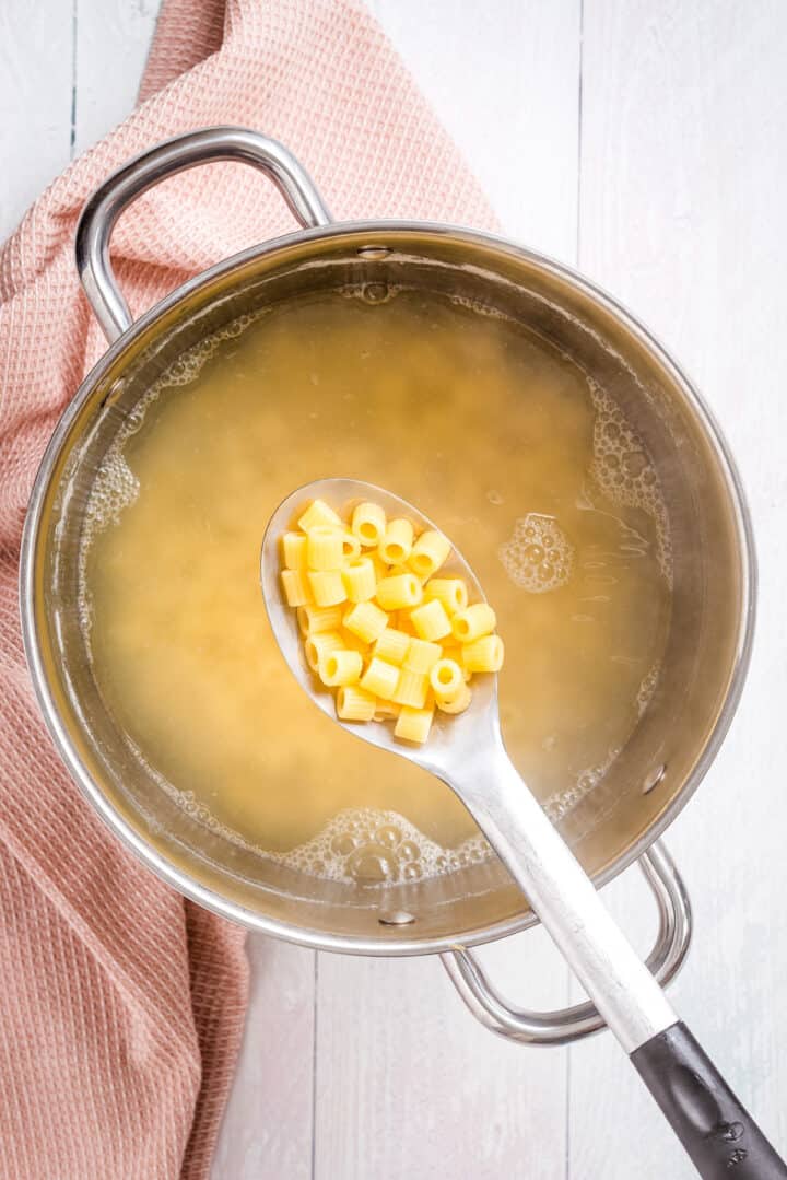 Pasta e Piselli (Pasta with Peas) - Urban Farmie