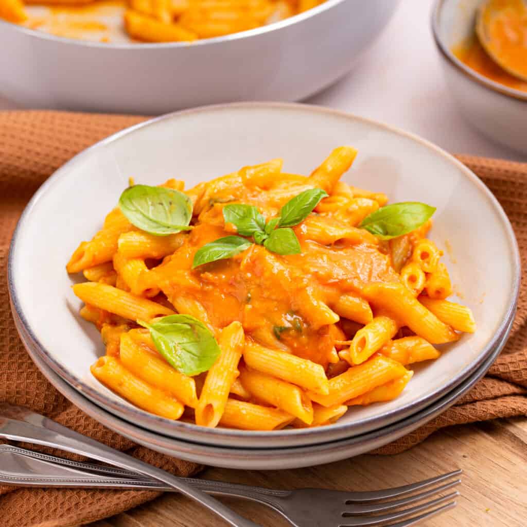 Penne Pomodoro - Urban Farmie