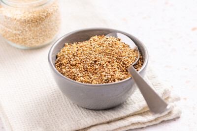 Puffed Quinoa (Easy, 10 Minute Recipe)