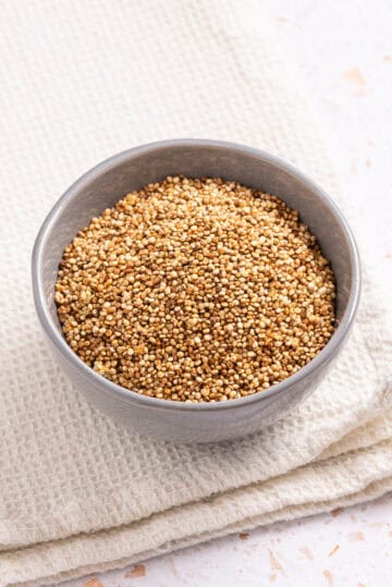 Puffed Quinoa (Easy, 10 Minute Recipe)