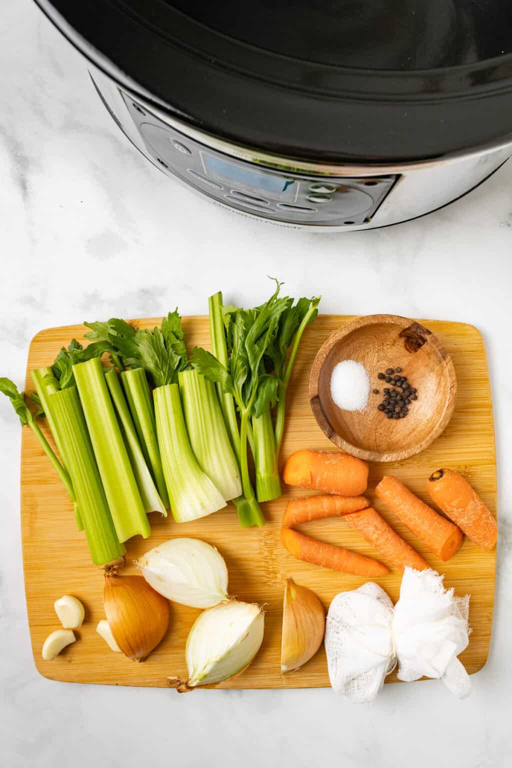 Slow Cooker Vegetable Broth (+ Ideal Veggies Infographic)