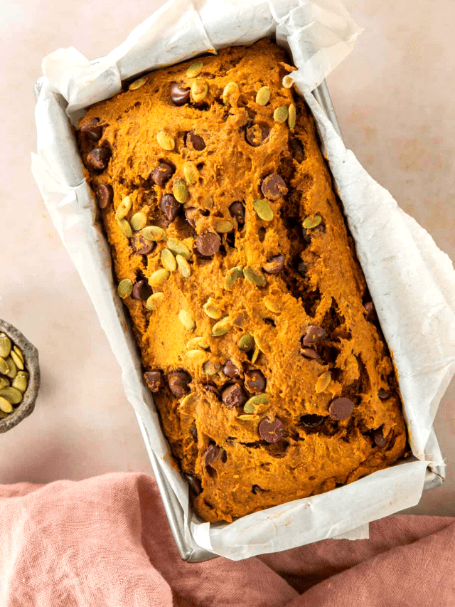 one-bowl-vegan-pumpkin-banana-bread-urban-farmie